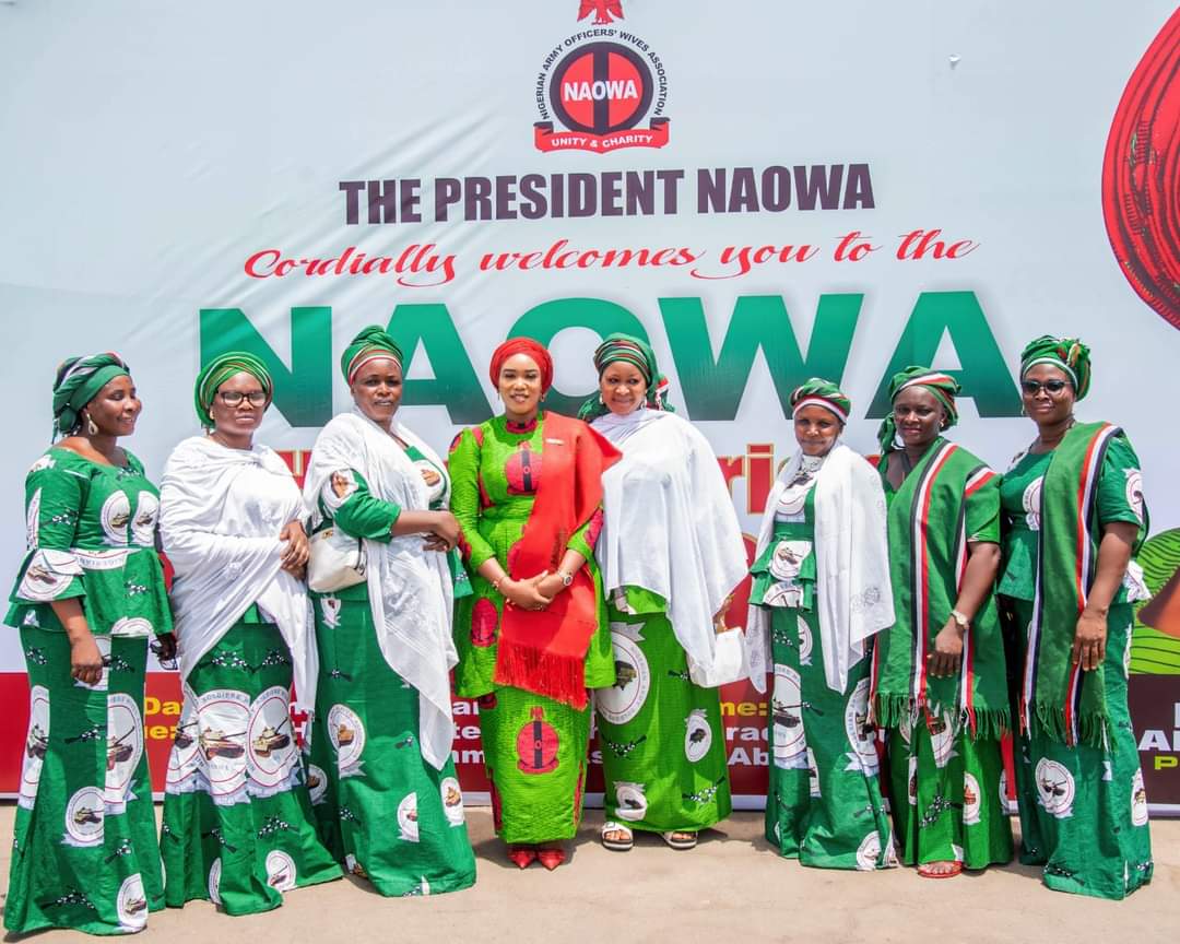 Mrs Lagbaja donates food items to 5000 widows, Army officers' wives