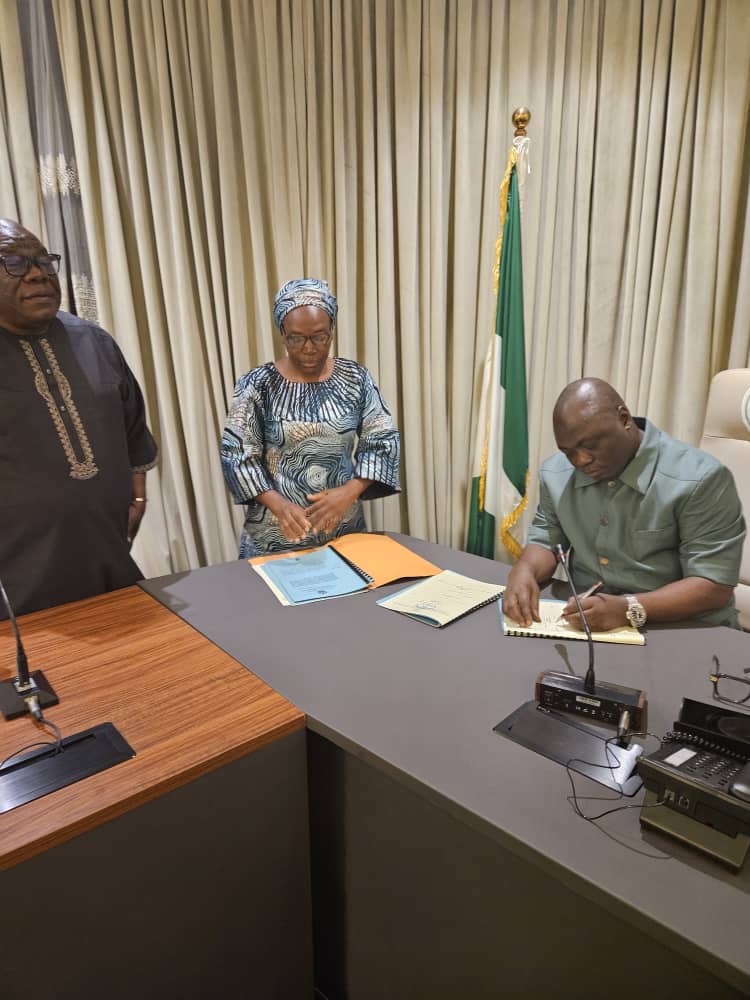 Taraba 2025 budget stands at ₦574.8bn as Kefas signs ₦143.3bn ...